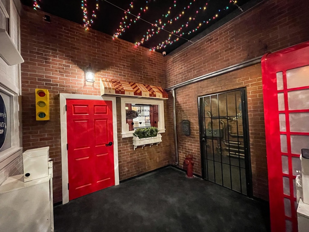 Tips for Winning at Your Local Escape Room • Edel Alon