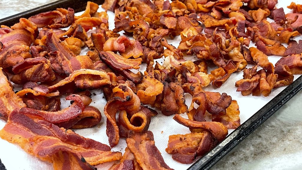 Crispy Bacon Chips: A Step-By-Step Guide • Edel Alon
