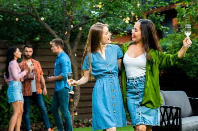 10 Unforgettable Entertainment Options for Your Next Party • Edel Alon